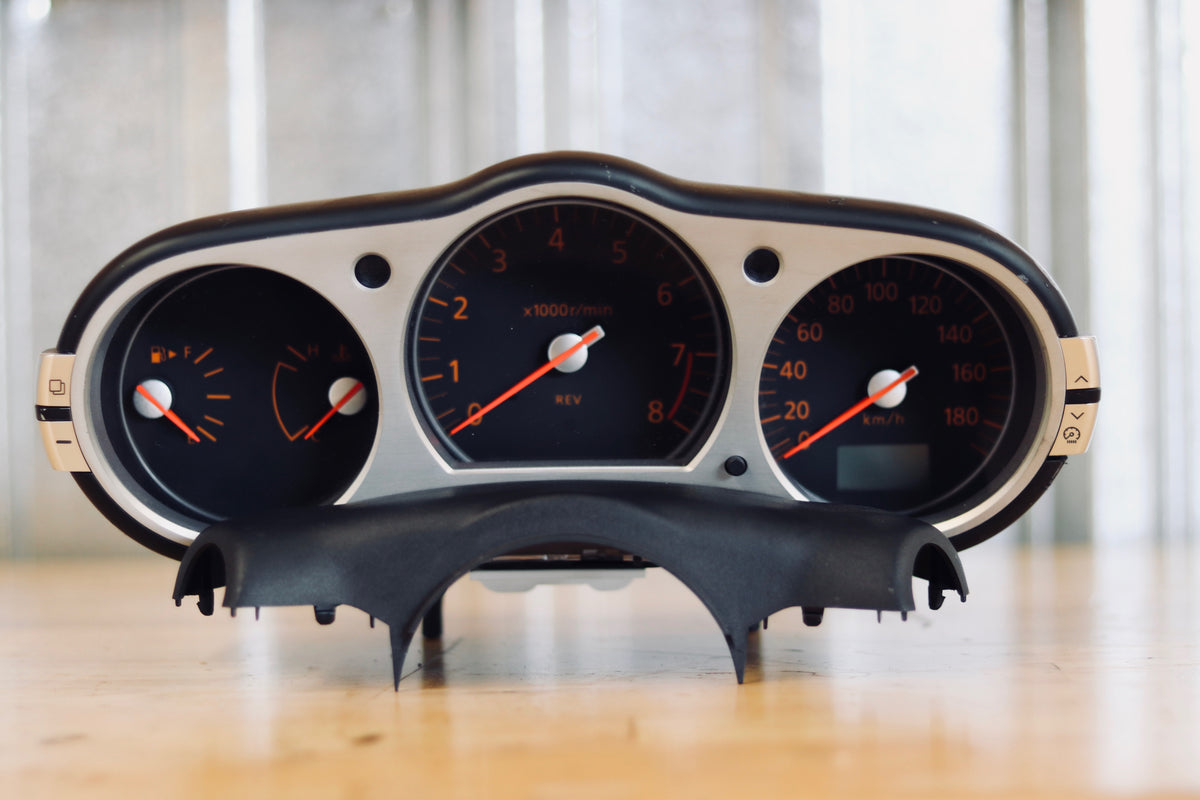 JDM Nissan 350z Cluster (180KHM) – Redline Company of Japan